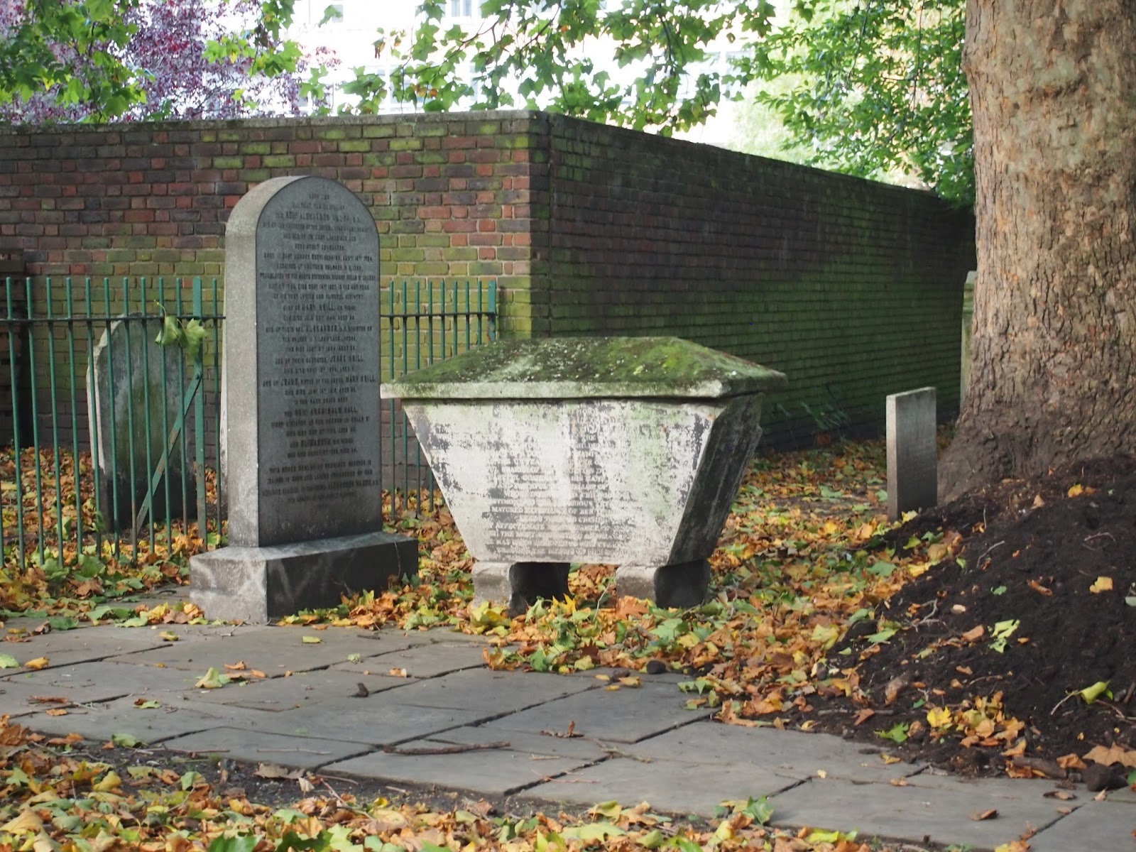 The Hill of Bones: the story of Bunhill Fields – Flickering Lamps