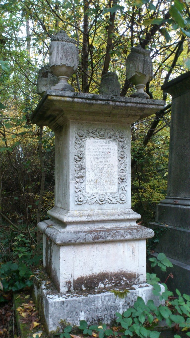 A hidden gem in south east London: Nunhead Cemetery – Flickering Lamps