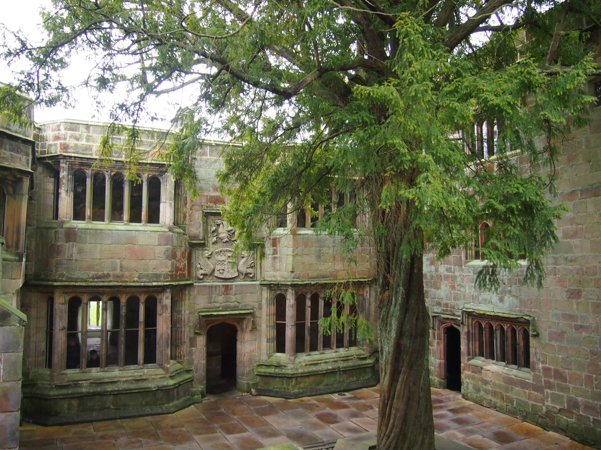 The hidden courtyard of one of England’s best preserved castles ...
