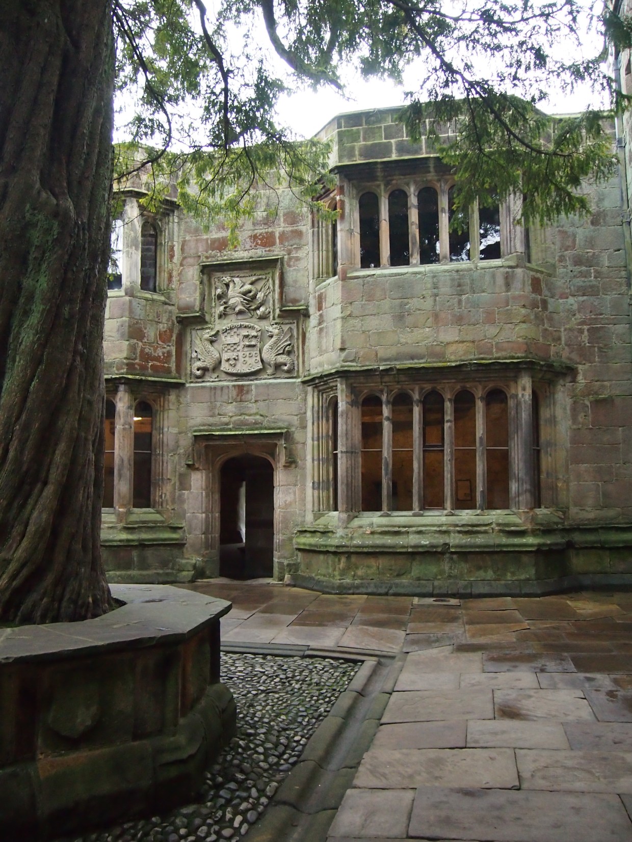 The hidden courtyard of one of England’s best preserved castles ...
