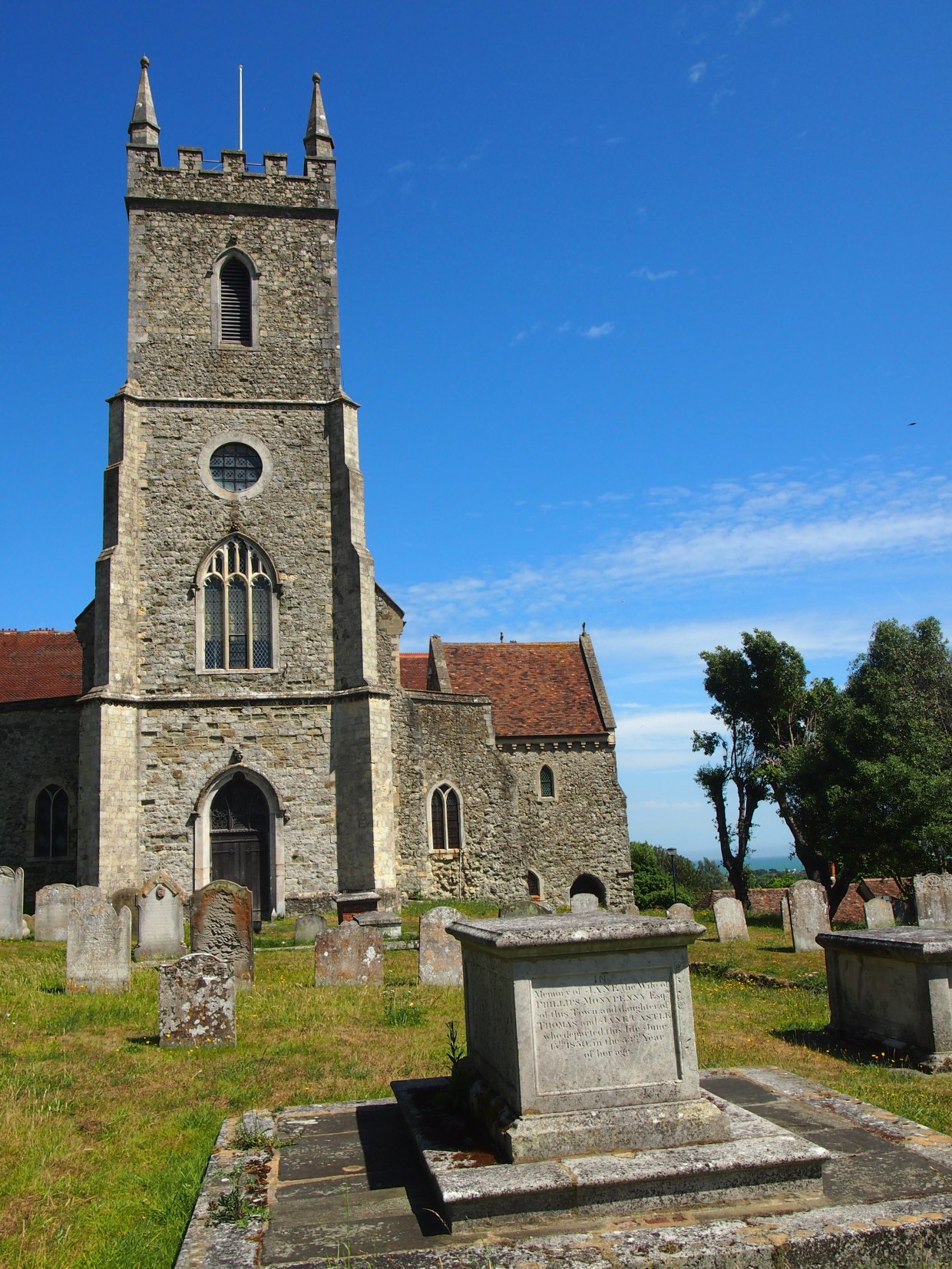The extraordinary ossuary at St Leonard’s Church, Hythe – Flickering Lamps