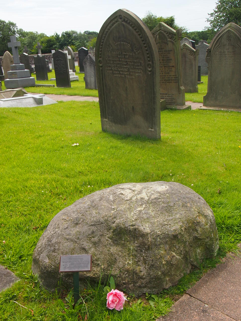 Buried under a boulder: the grave of a Lancashire “witch” – Flickering ...