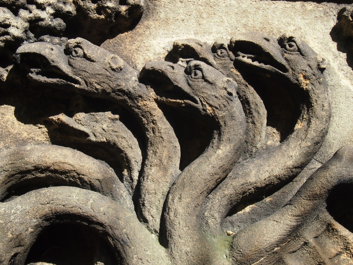 The spectacular Tradescant tomb: “a world of wonders in one closet shut ...
