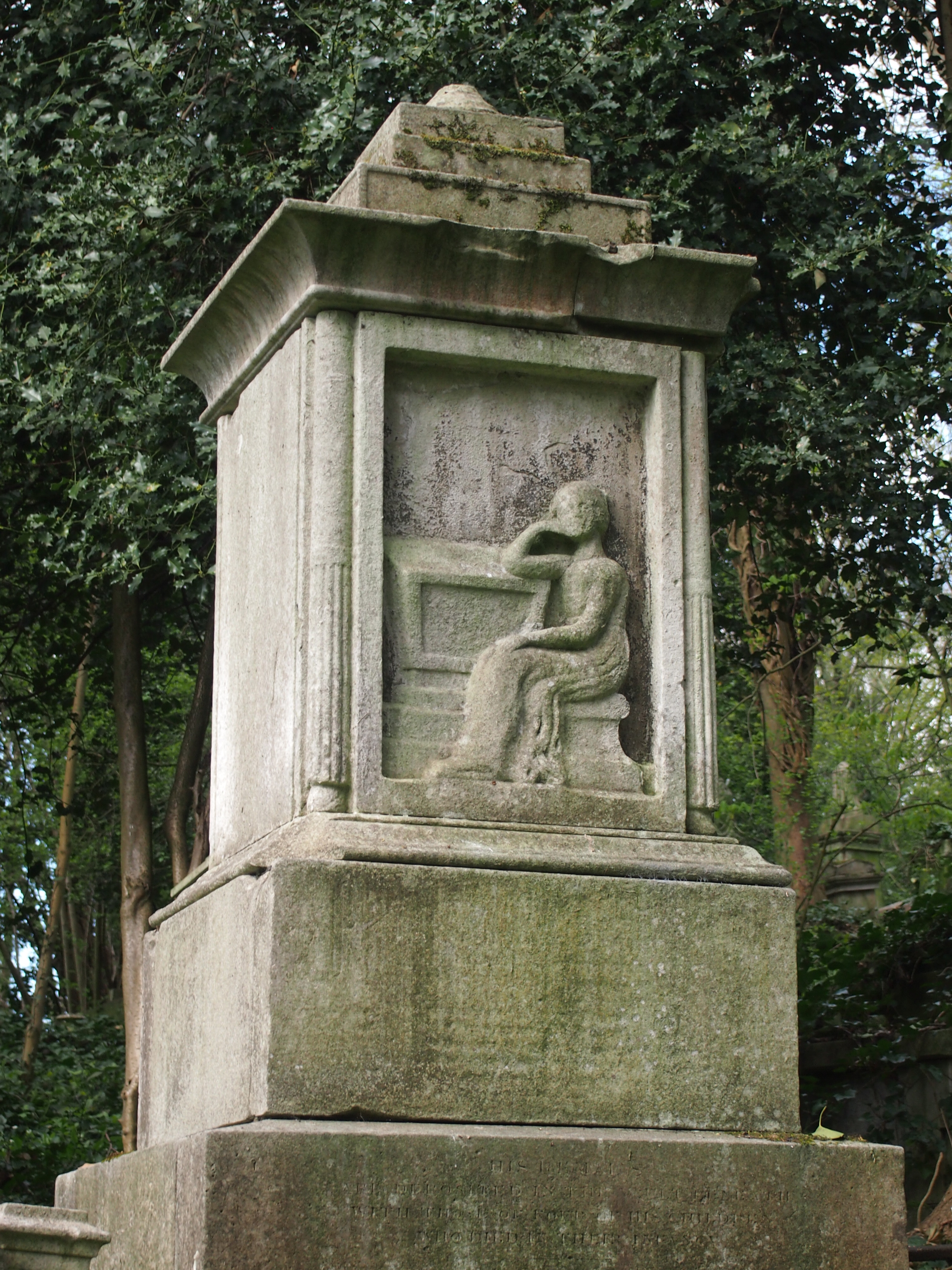 The Victorian splendour of Highgate’s Western Cemetery – Flickering Lamps