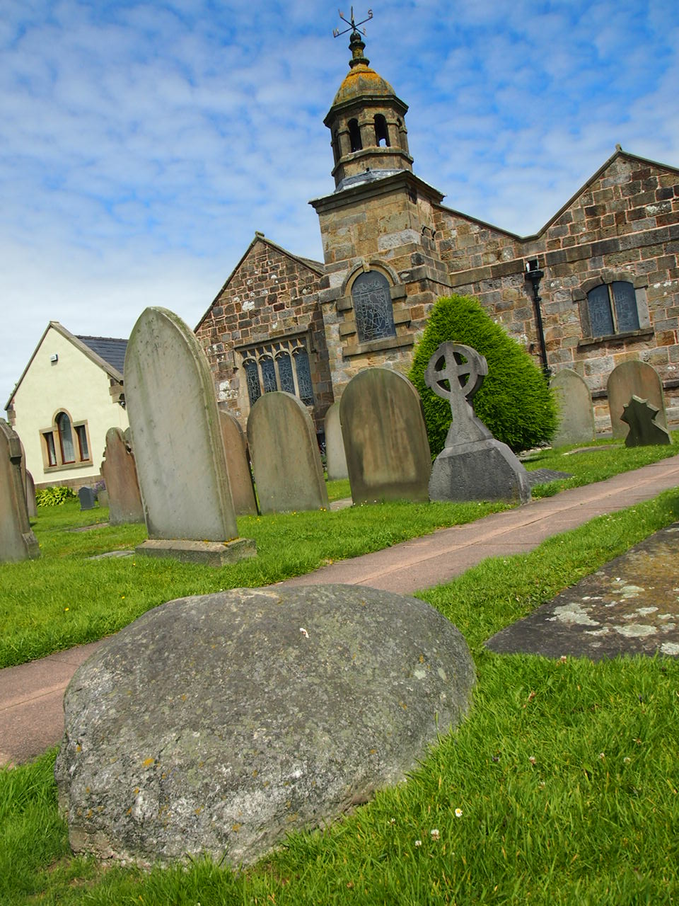 Buried under a boulder: the grave of a Lancashire “witch” – Flickering ...