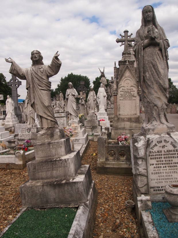 The stories behind the statues at St Patrick’s cemetery – Flickering Lamps