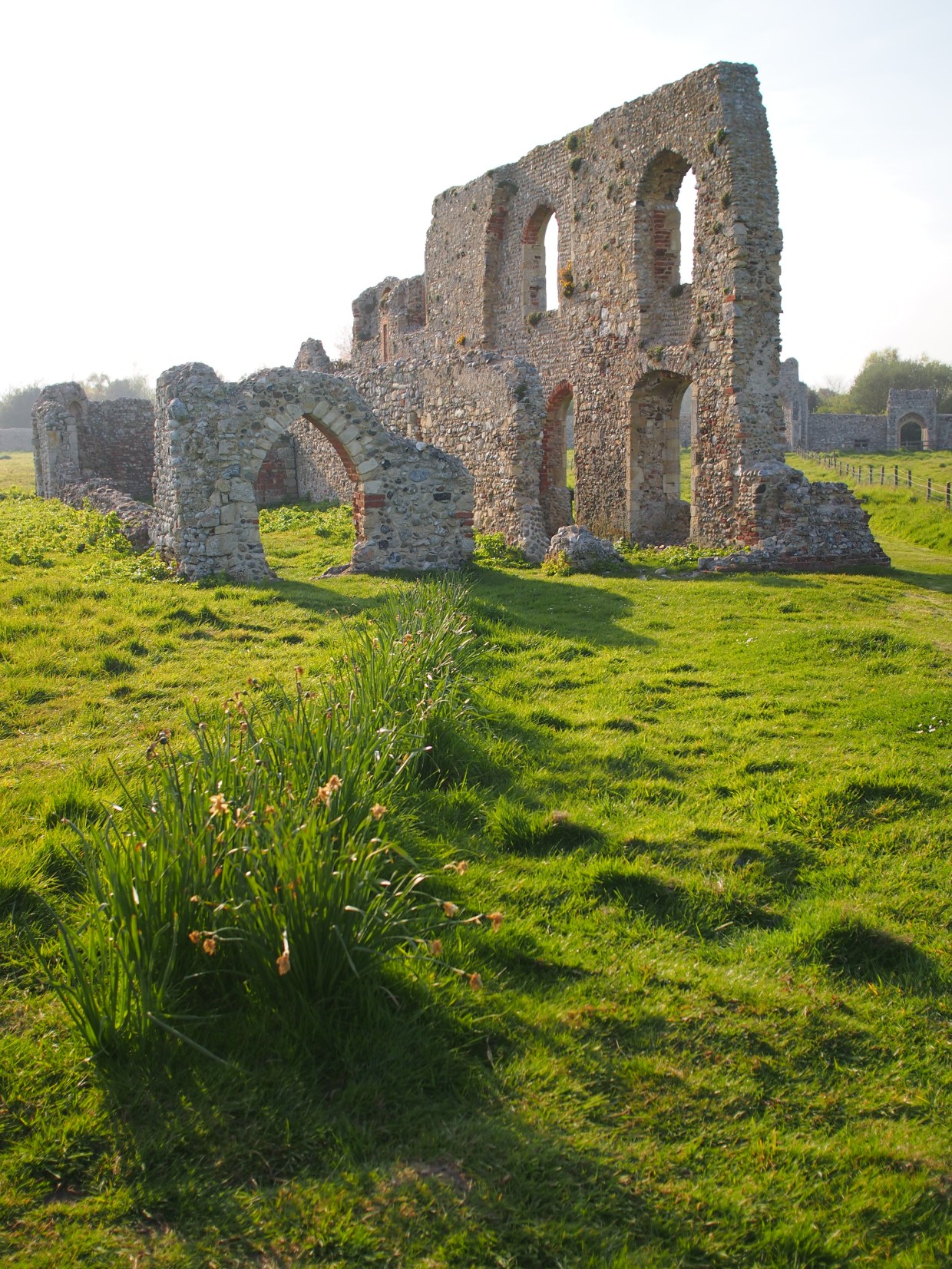 The last ruins of Dunwich, Suffolk’s lost medieval town – Flickering Lamps