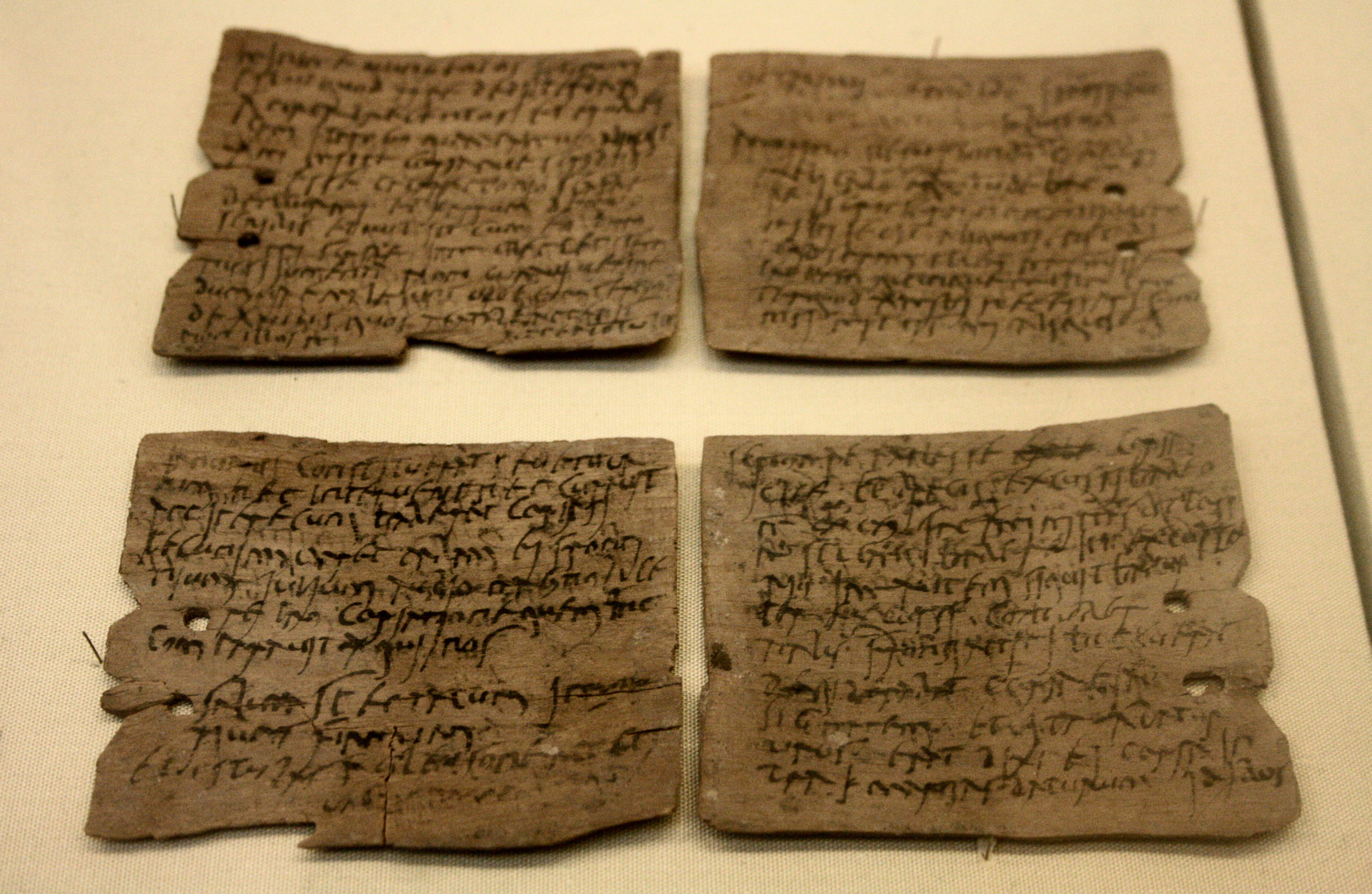 Vindolanda: uncovering the secrets of a Roman fort – Flickering Lamps