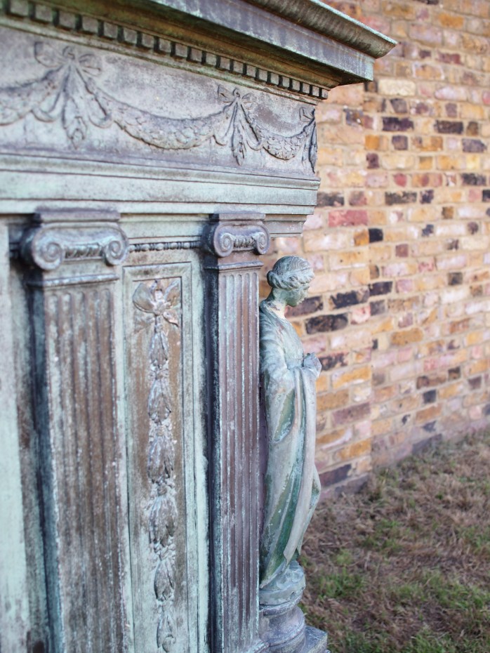 Two artists and their beautiful tomb in a Chiswick churchyard ...