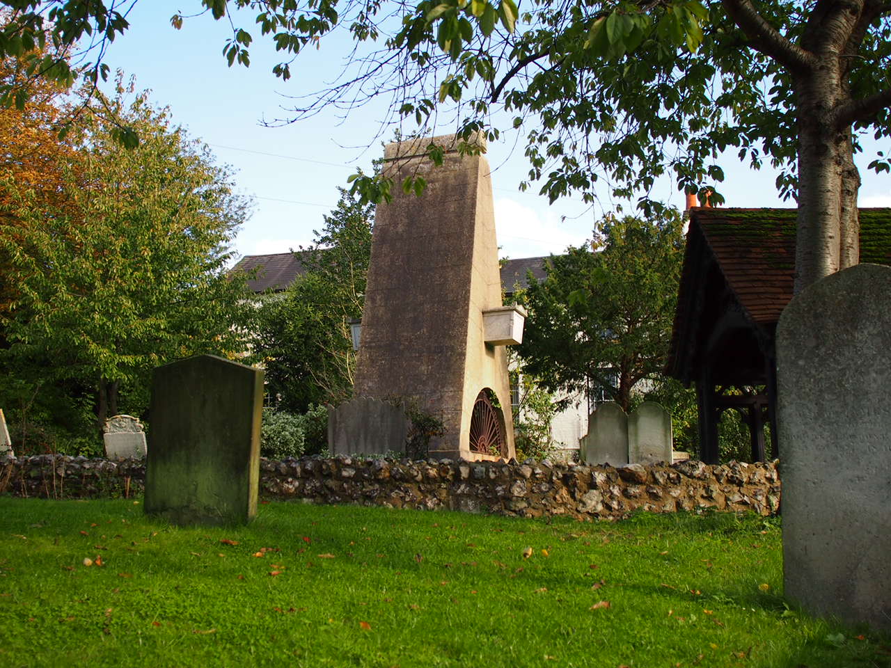 A very strange grave in a suburban churchyard: Pinner’s ‘floating ...